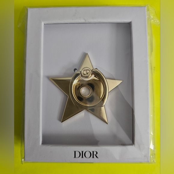 Dior | Cell Phones & Accessories | Nwt Dior Star Phone Ring Holder ...
